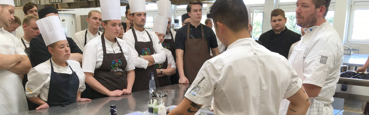 Kenneth Toft-Hansen og kokkeelever skærper unges skills | smagforlivet.dk